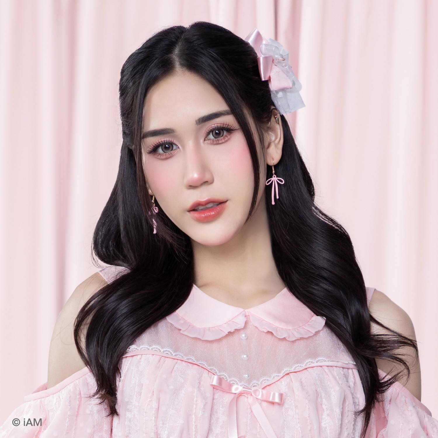 ファイル:2025年BNK48プロフィール Eve 2.jpg - エケペディア