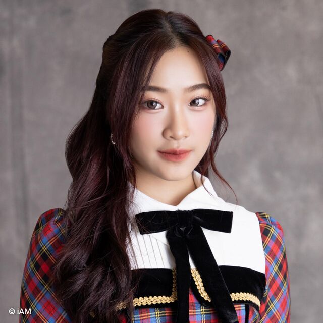 ファイル:2023年BNK48プロフィール Jirapinya Chantawannakul 5.jpg - エケペディア